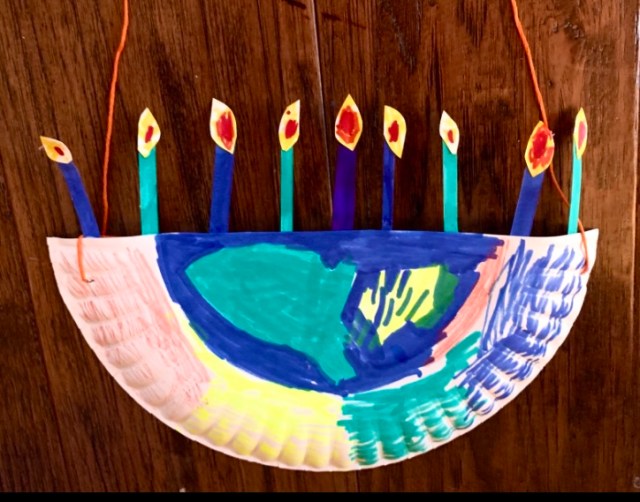 Paper Plate Menorah