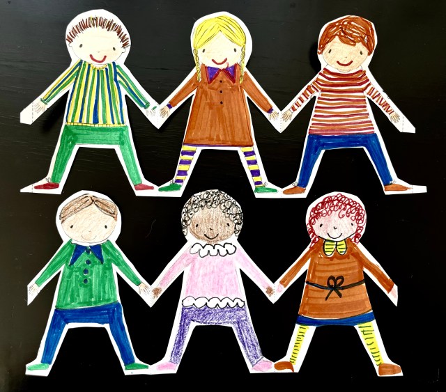 “The Paper Dolls” by Julia Donaldson and DIY Paper Dolls